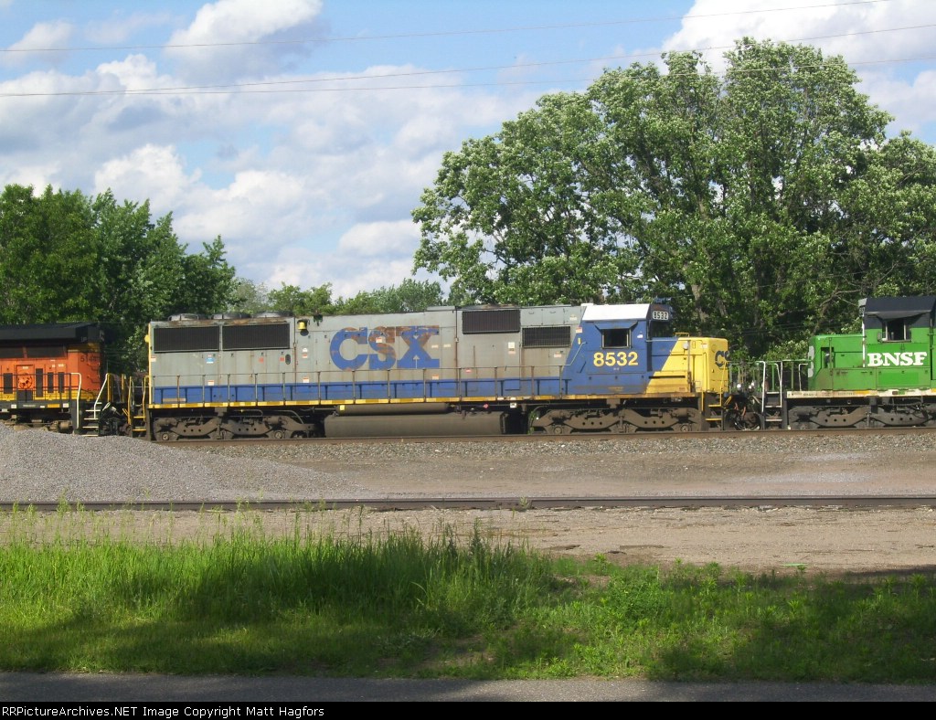 CSX 8532